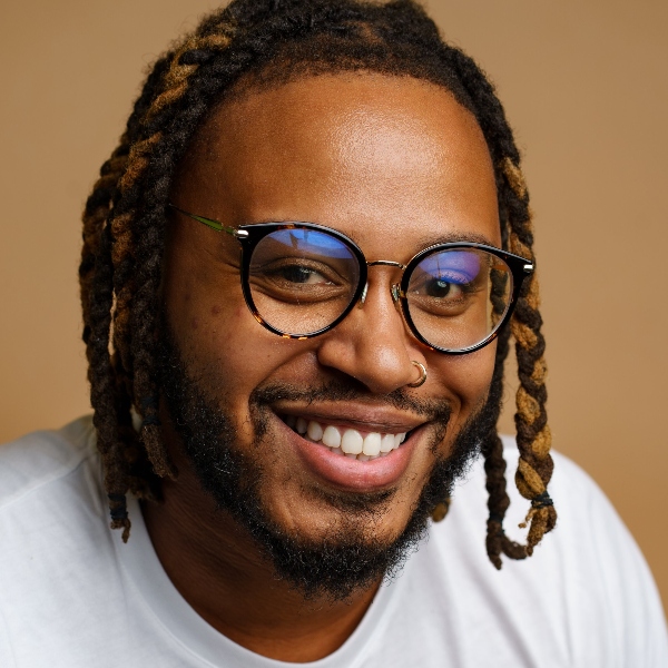 The Peers Project | A specialist podcast production agency.